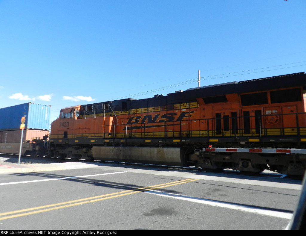 BNSF 7423
